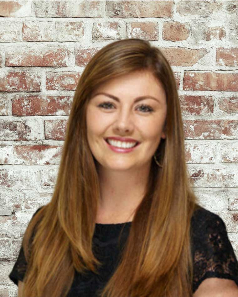 About Us – Elizabeth Devaney